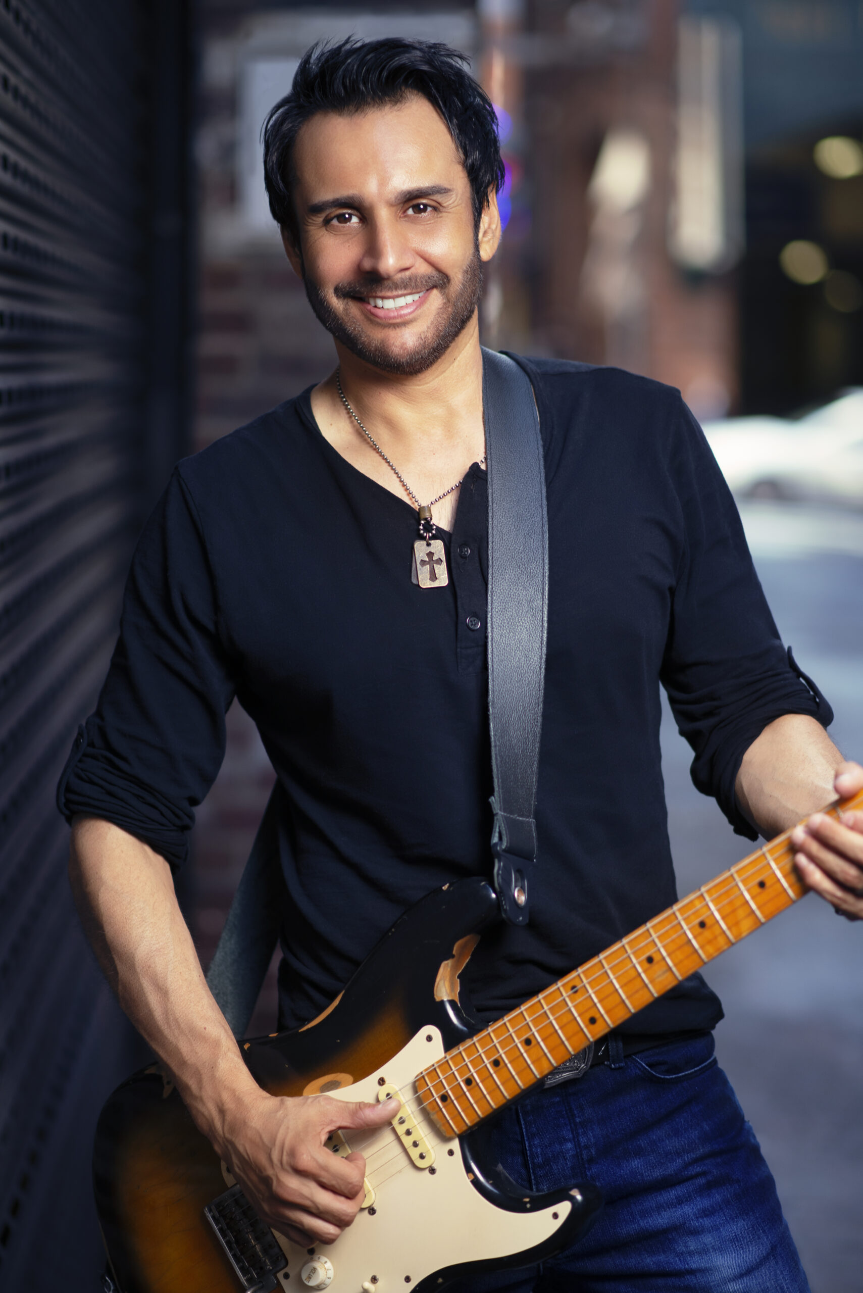 Short Bio – Steven Cade